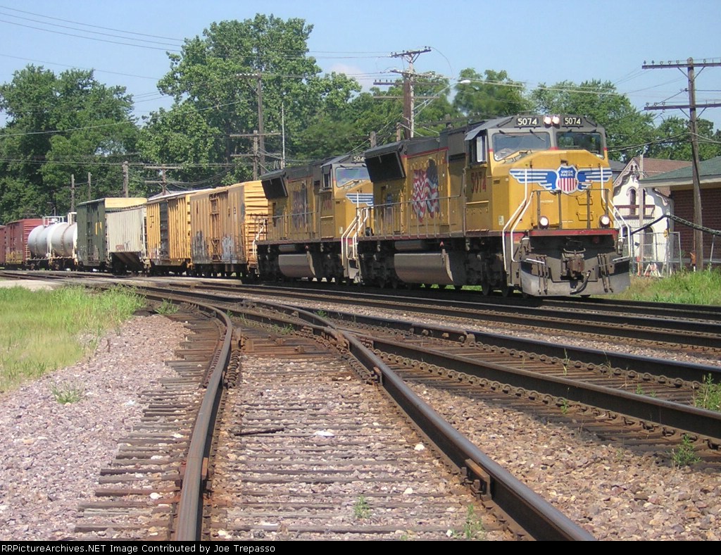UP 5047 Heads East Past JB Tower In West Chicago Ill.